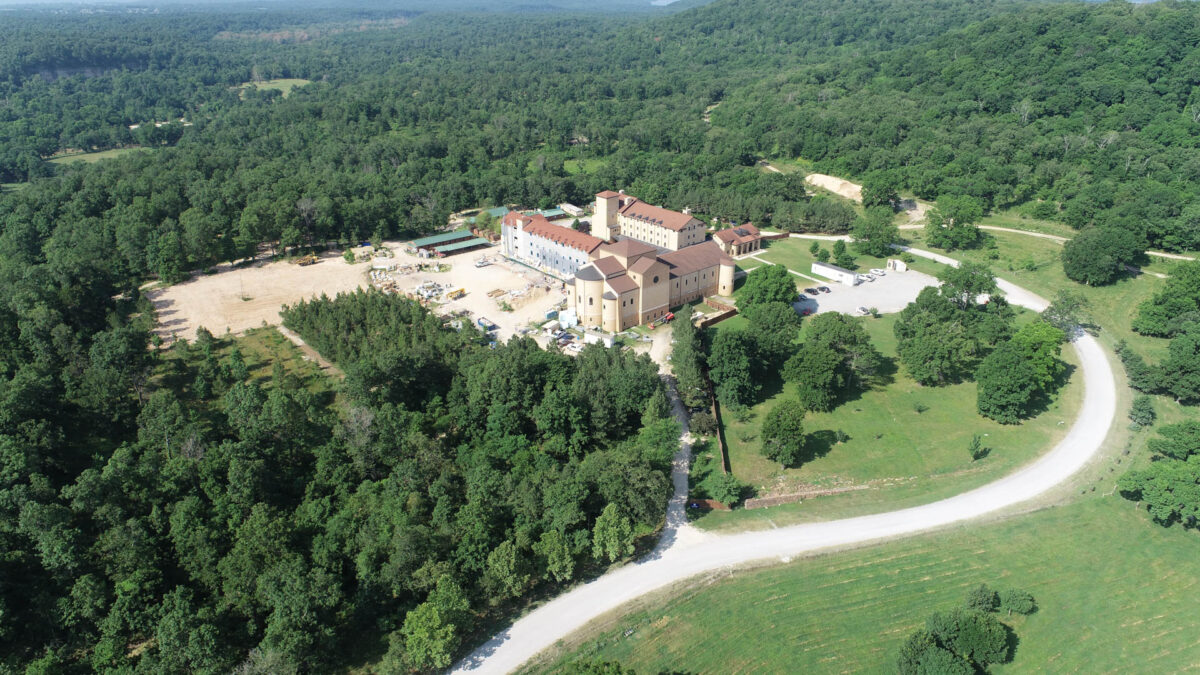 Our Lady of Clear Creek Abbey Hulbert, Oklahoma, USA - Collegio Sant ...